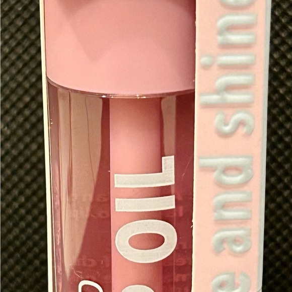 Makeup | Tinted Pink Lip Oil | Poshmark